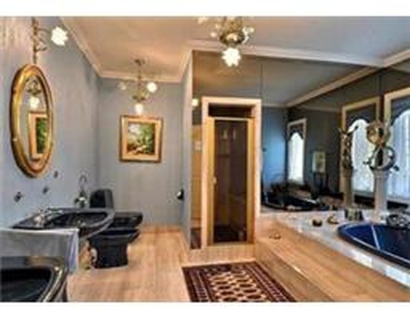 Deal reached on Rizzuto home, pending buyer "veto" | Montreal Gazette