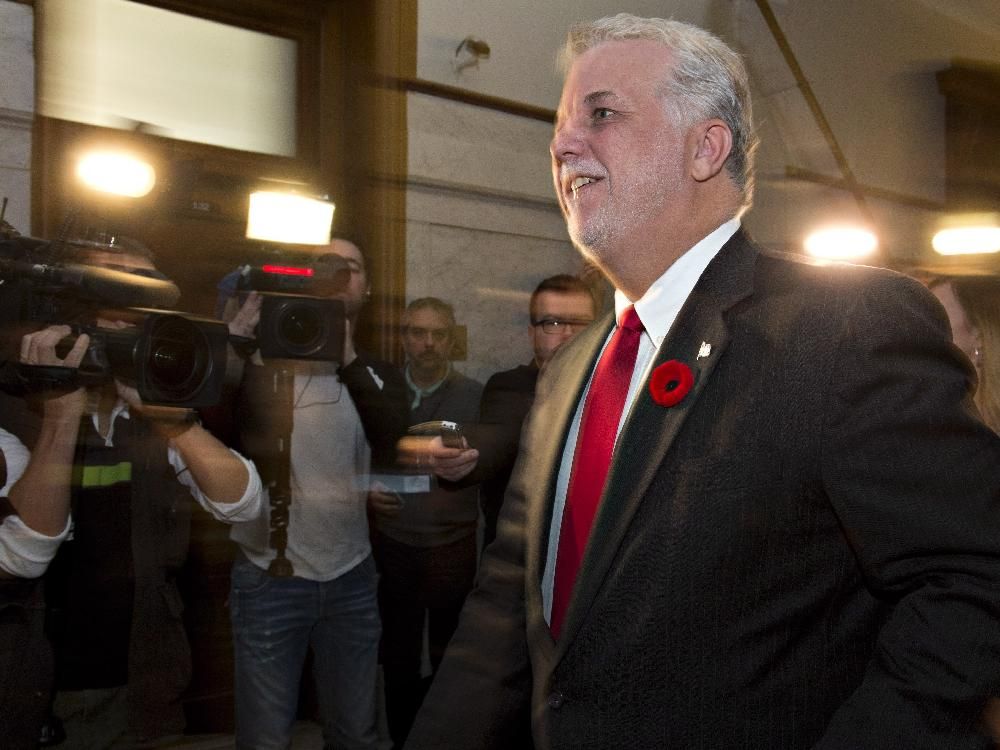 Couillard corrects finance minister, vows to create jobs | Montreal Gazette
