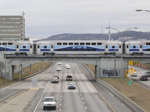 AMT's new Train de l'Est from Mascouche has successful first morning ...