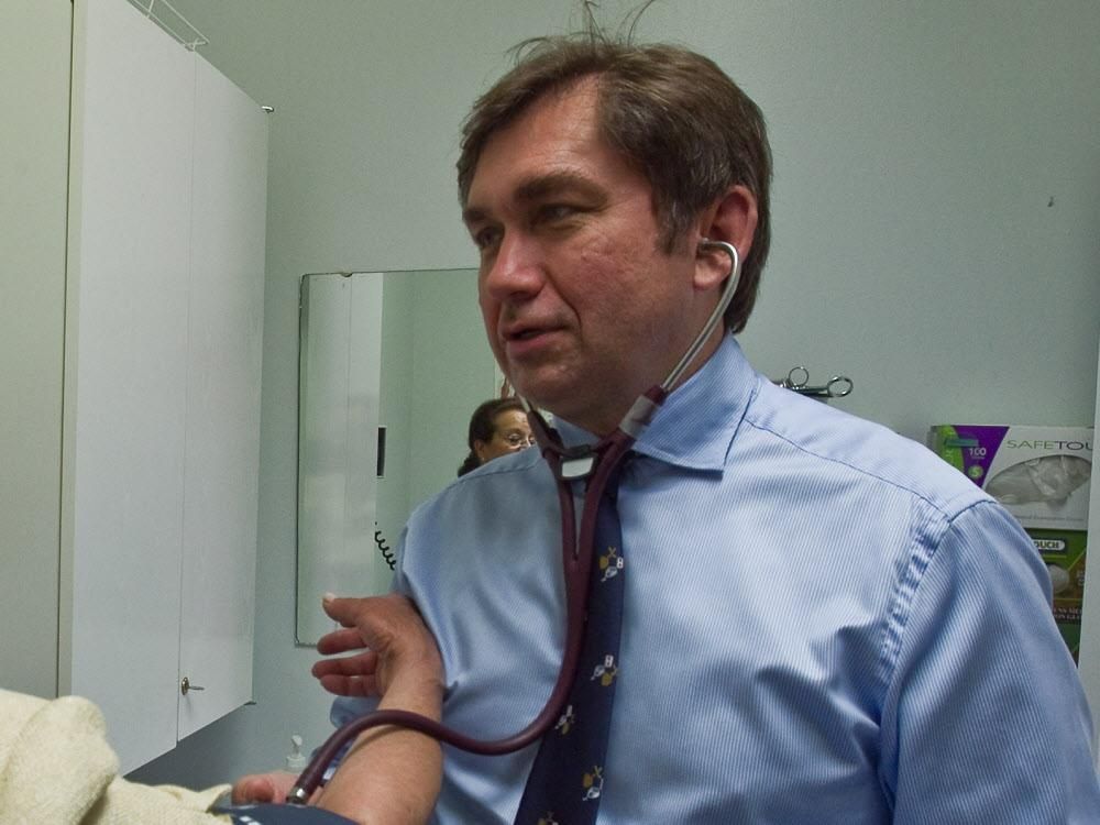 Montreal flu clinics open to take pressure off emergency rooms ...