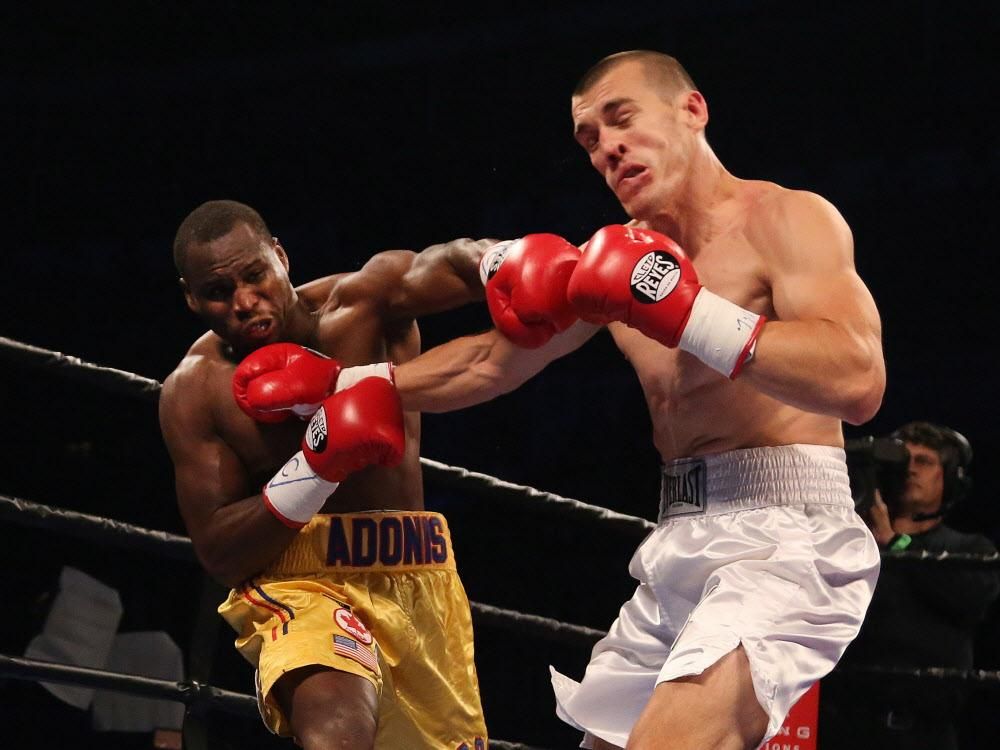 Stevenson makes short work of Karpency to retain boxing title ...