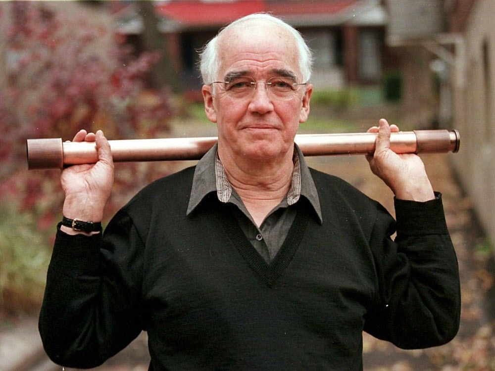 Oscar-nominated Montreal filmmaker Colin Low dies | Montreal Gazette