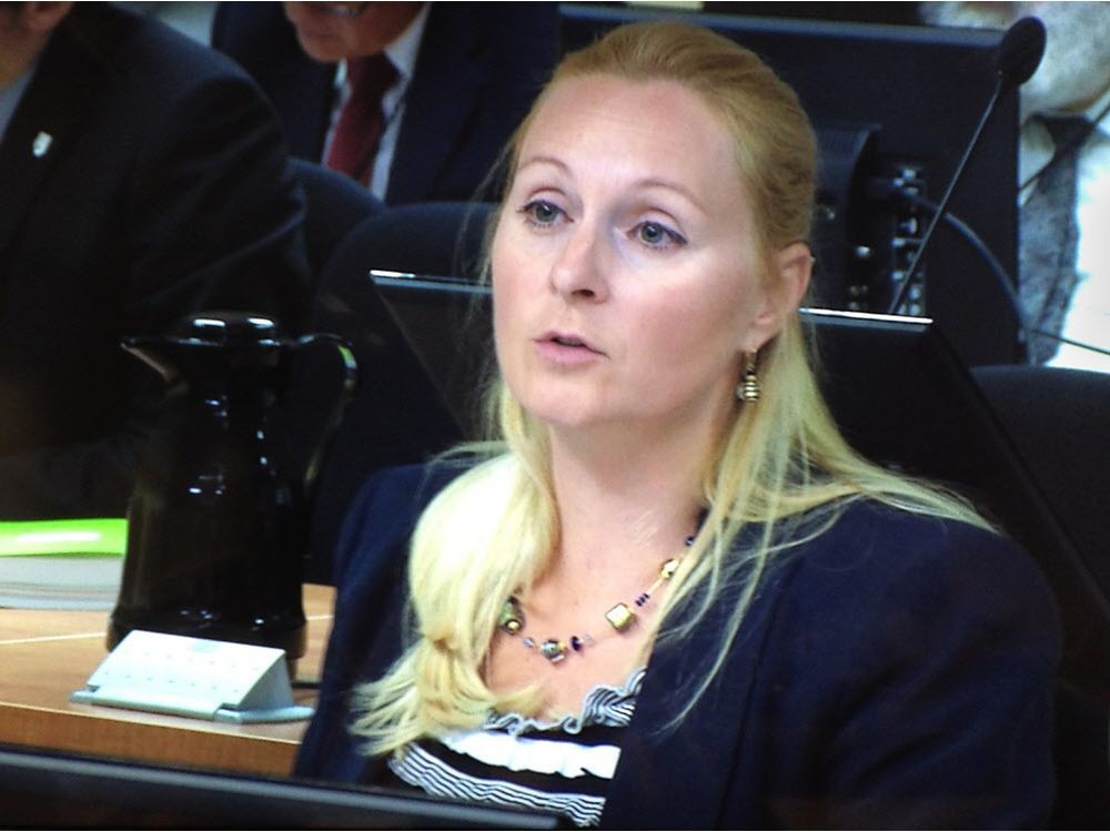 Quebec Premier Couillard shakes up transport department | Montreal Gazette