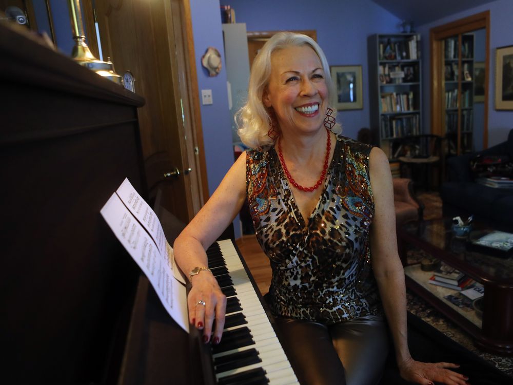 Barbara Lewis embraces the Canadian song book | Montreal Gazette