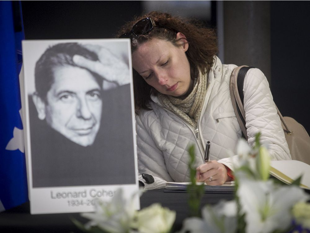 Sing-along, condolence book pay tribute to Leonard Cohen | Montreal Gazette