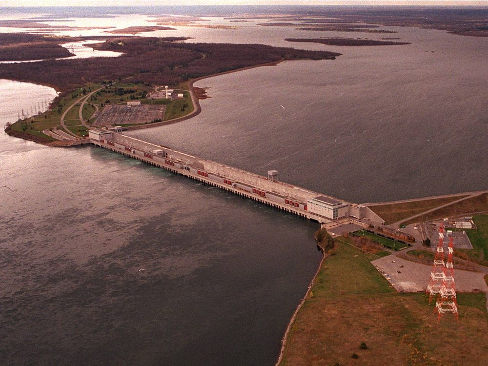Dam at Cornwall poised to release more water into Lac St-Louis ...