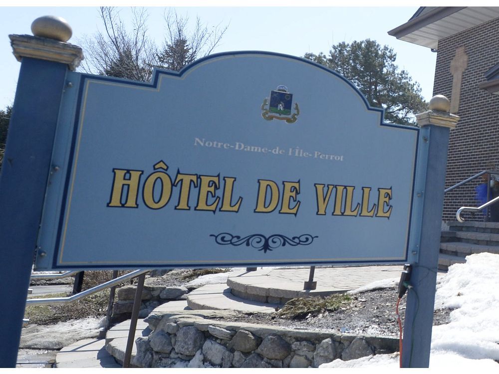 NDIP town councillor honoured for act of bravery | Montreal Gazette