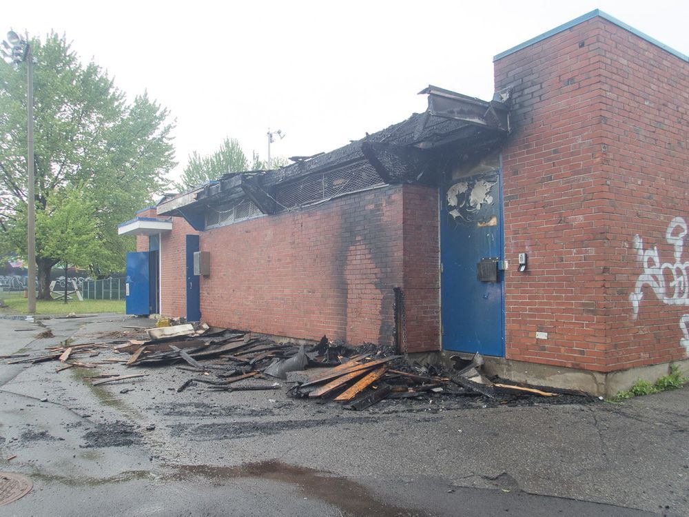 Cops arrest 6 teens, 1 adult in connection with rash of arson in Laval ...