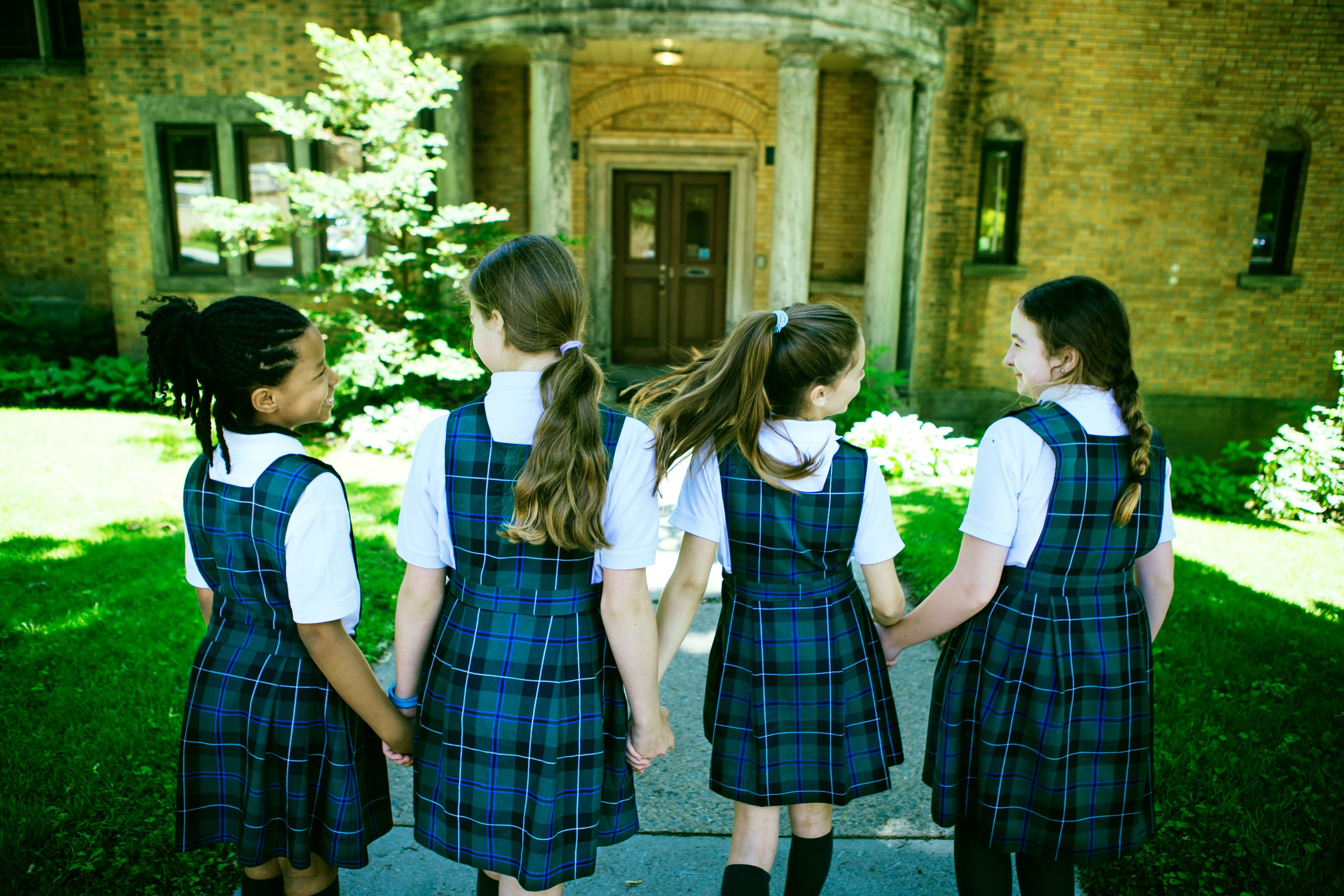 ECS girls learn to thrive in both the natural world and the digital one ...