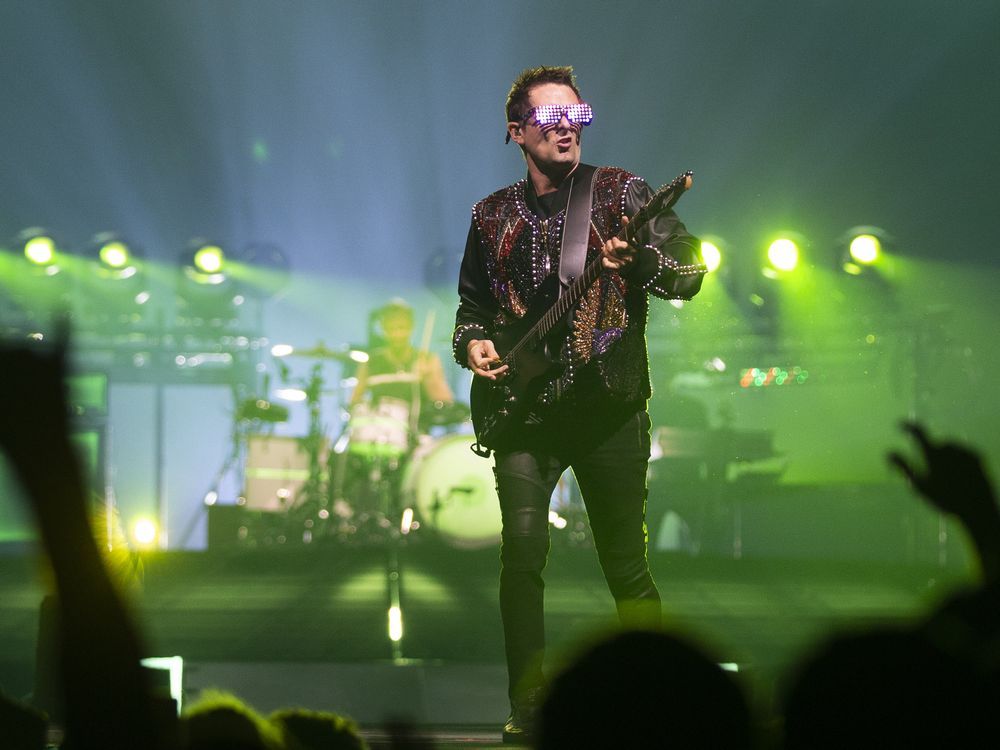 Review: Muse enters the space age at Montreal's Bell Centre | Montreal ...