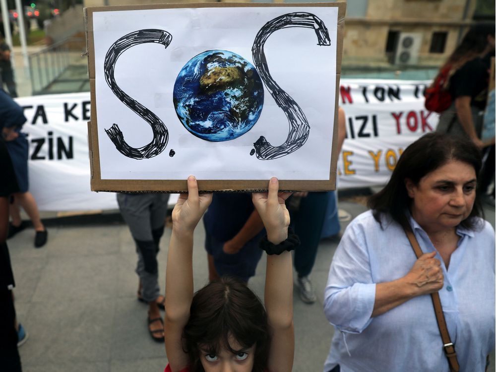 Photos: Fridays for Future climate strikes around the world | Montreal ...