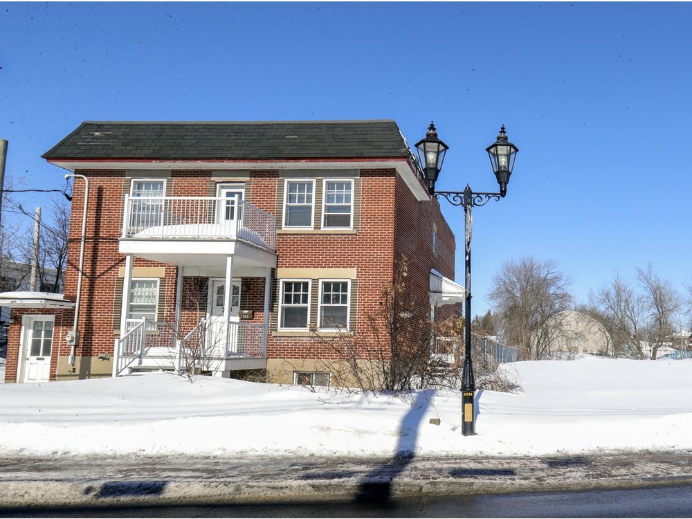 Pointe-Claire buys out condo developper for $3.75 million | Montreal ...