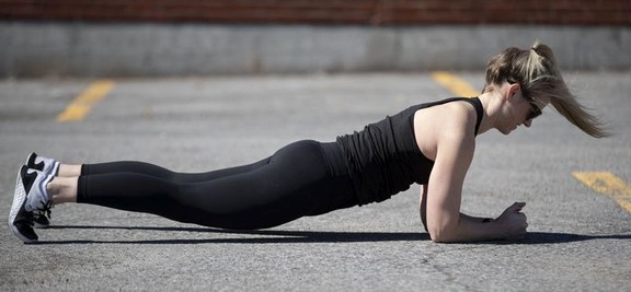 Fitness: Dos and don'ts for your home workout | Montreal Gazette