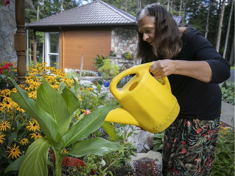 The cancer clock is ticking. How many in Quebec are walking around ...