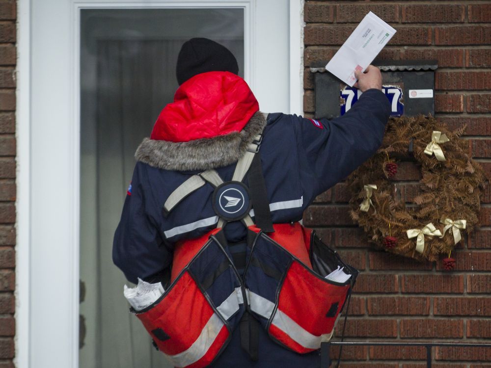 As locked down Canadians send more holiday mail, Canada Post reports ...
