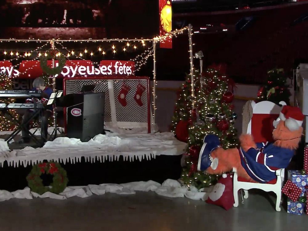 Youppi! and organist Diane Bibaud celebrate A Canadiens Christmas on ...