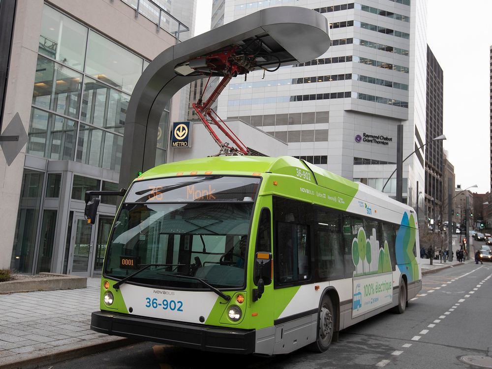 Stm Temporarily Takes Electric Buses Off The Streets Montreal Gazette