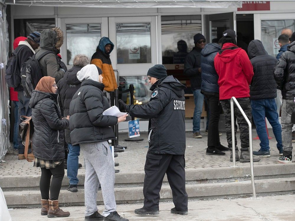 SAAQ will reuse photos for driver's licence renewals in 2023 | Montreal ...