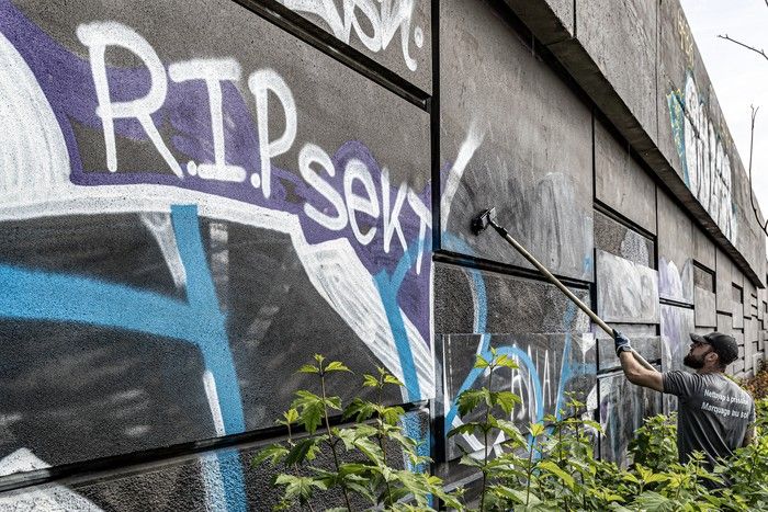 Montreal street art or eyesore? Graffiti is in the eye of the beholder ...