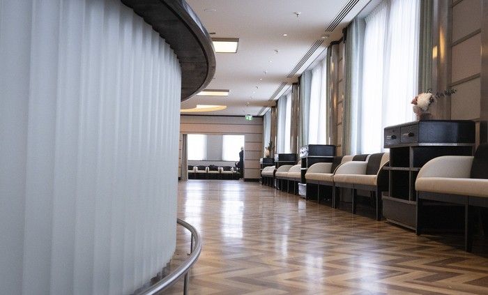 Brownstein: Lavishly restored Le 9e is 'love letter to the city ...