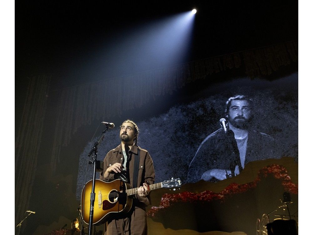 Photos: Noah Kahan in concert in Montreal | Montreal Gazette