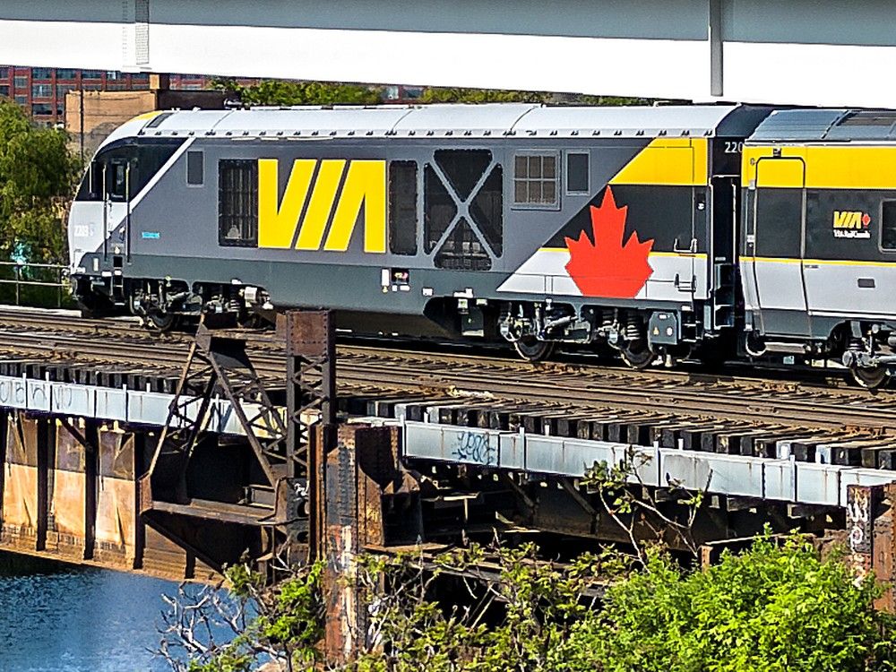 Minister demands independent report on 10-hour Via Rail train delay | Montreal Gazette