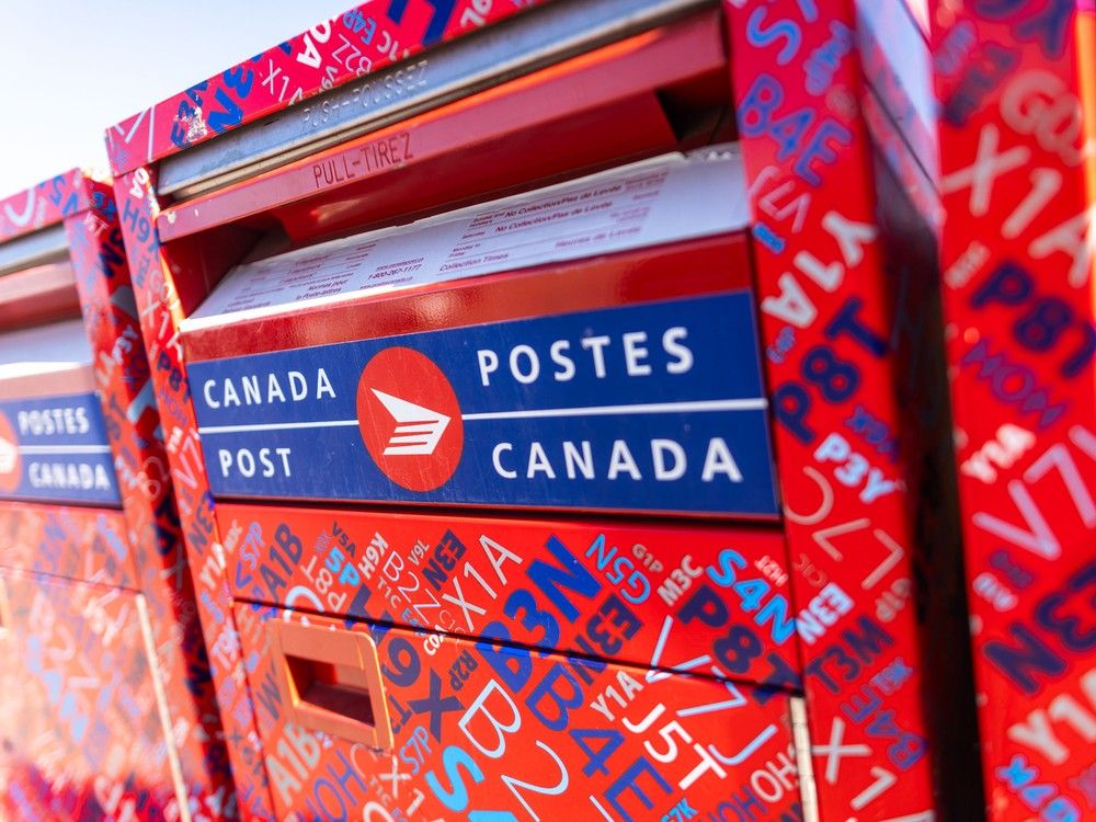 Canada Post, union in talks to avoid strike | Montreal Gazette