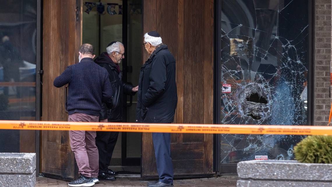 Congregation Beth Tikvah synagogue in D-D-O- hit by a firebomb ...