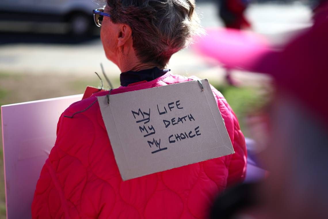 More than 1,400 dementia directives for MAID approved in Quebec ...