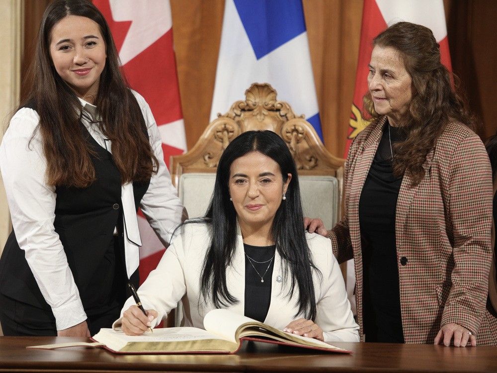 Soraya Martinez Ferrada sworn in as Montreal's new mayor | Montreal Gazette