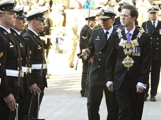 Halifax mayor Peter J. Kelly takes bullet to airport, really likes ...