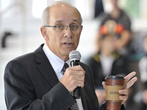 Early results show Mandel in commanding lead to retain Edmonton Mayor's ...