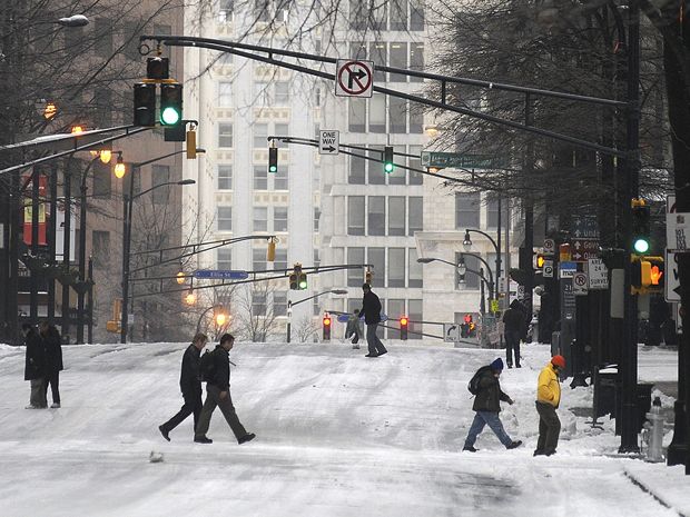 Photos: Rare winter weather leaves southern U.S. in a freeze | National ...