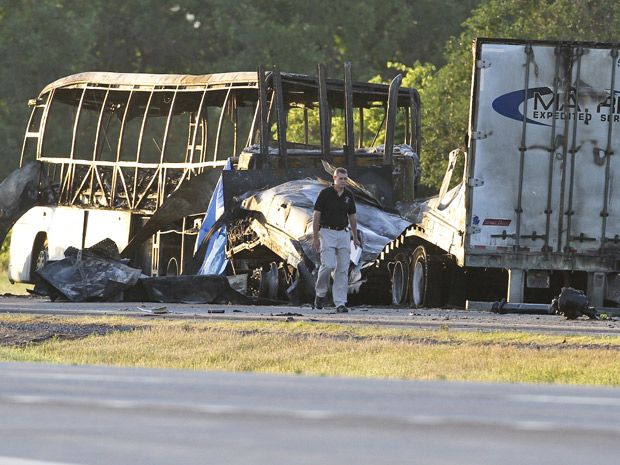 Canadian driver in deadly bus crash had licence suspended: police ...
