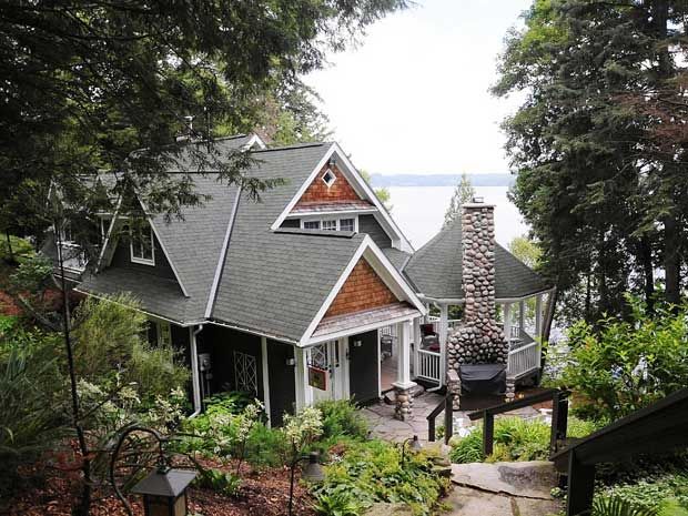 For Sale: Seven-bedroom cottage | National Post