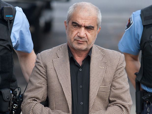 Accused 'honour killing' father Mohammad Shafia caught on secret ...