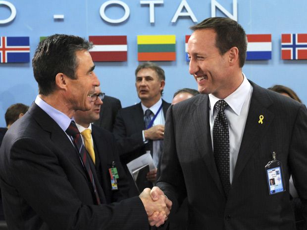 Peter MacKay threatens to sue MPs who have 'attacked his integrity ...