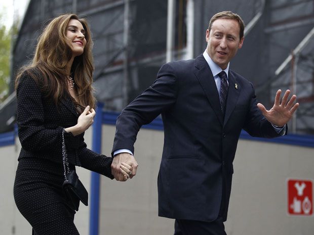 Peter MacKay and Nazanin Afshin-Jam married in 'quaint' Mexican chapel ...