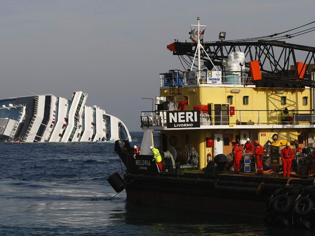 Costa Concordia death toll rises to 17 after divers find woman's body ...