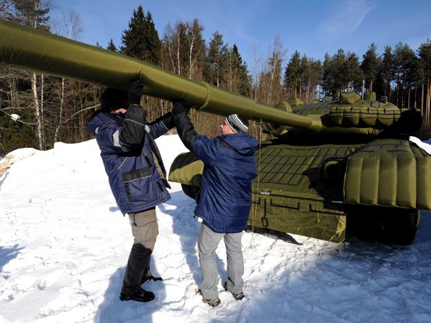 Megaupload's Kim Dotcom gets a huge, inflatable tank | National Post