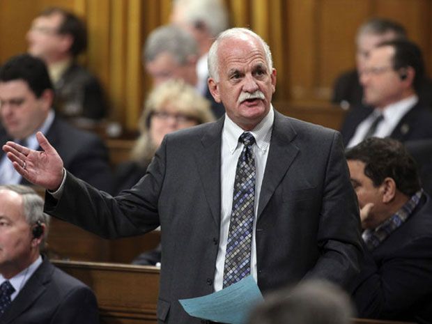 Vic Toews unveils Bill-C30 Protecting Children from Predators Act ...