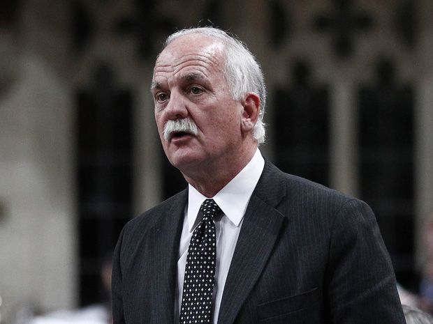 Vic Toews allowed to find out who viewed his divorce papers, judge says ...