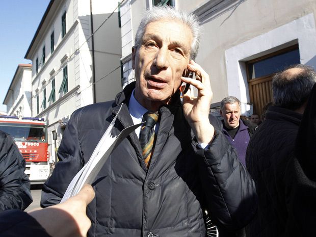 Costa Concordia captain Francesco Schettino not wearing his glasses ...