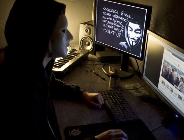 How the FBI turned notorious LulzSec hacker Hector Xavier Monsegur into ...