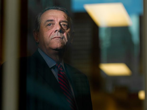 Robert Reynolds, the City of Toronto negotiator, makes deals with ...