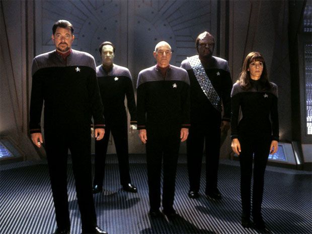 Star Trek reunion: Thousands of Trekkies gather for TNG cast's first ...
