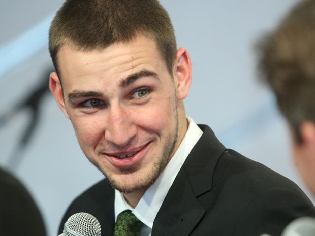 The Jonas Valanciunas hype machine can't stop and won't stop for ...