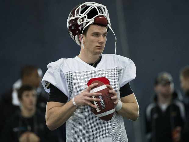 McMaster quarterback Kyle Quinlan signs with Montreal Alouettes ...