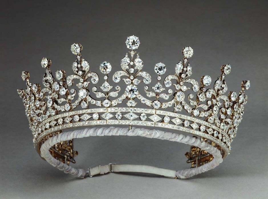 Queen's diamonds to go on display for Diamond Jubilee | National Post