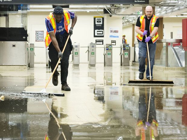 Toronto's Union Station reopens after massive flood of rainwater and ...